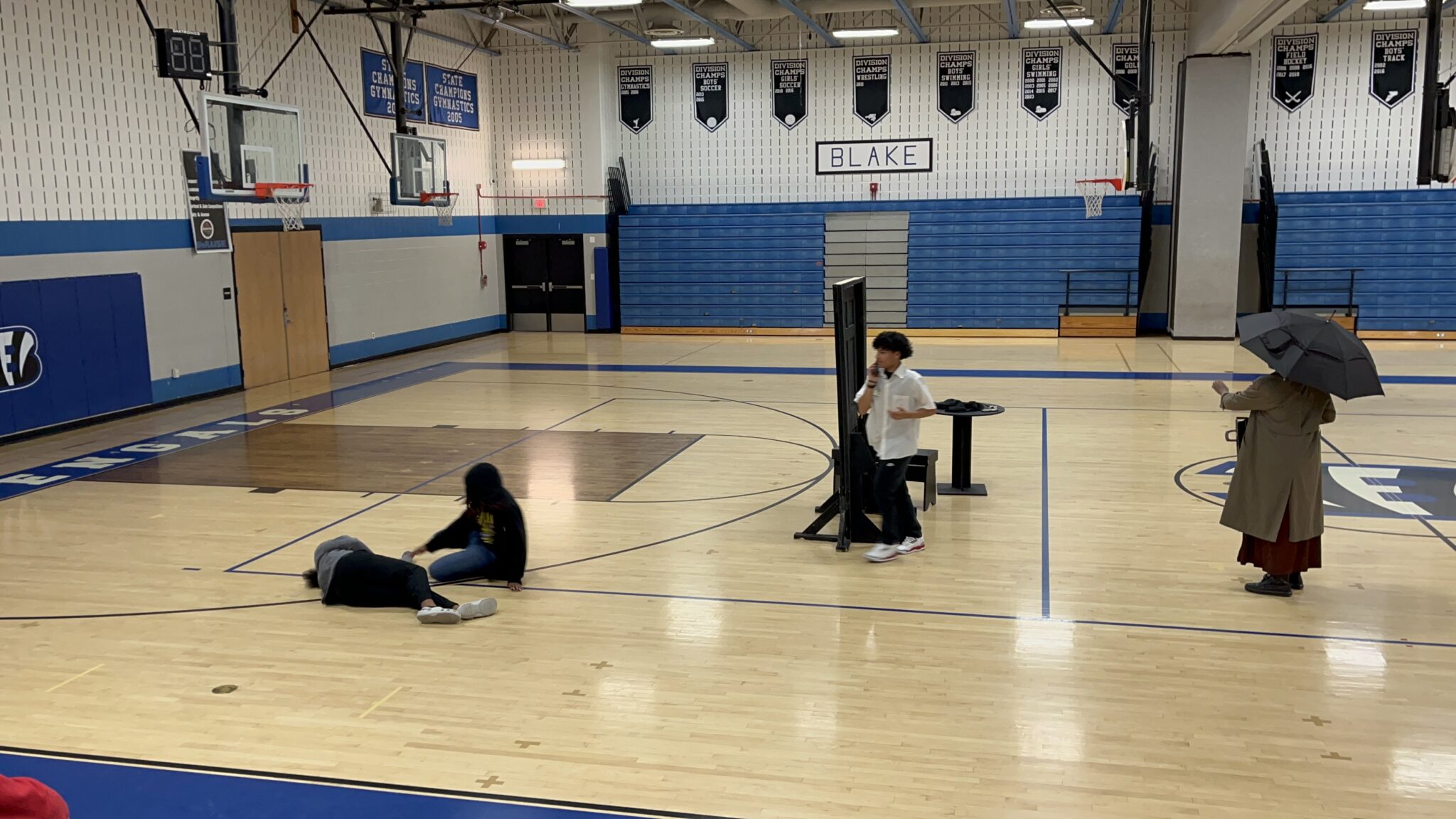 Lights, Camera, and Action in Blake Halls! – 𝚃𝚑𝚎 𝙱𝚕𝚊𝚔𝚎 𝙱𝚎𝚊𝚝 𝙽𝚎𝚠𝚜𝚙𝚊𝚙𝚎𝚛